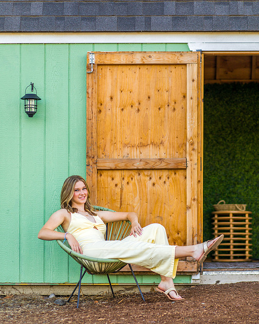 Jeannine Pound Photography | Ines - Class of '25!! Flowers, Beach ...